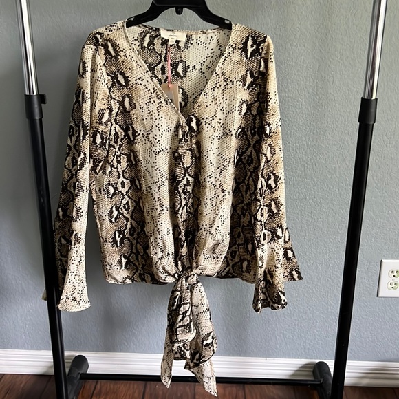 entero | Tops | Nwt Entero Snakeskin Top With Tied Bottom | Poshmark